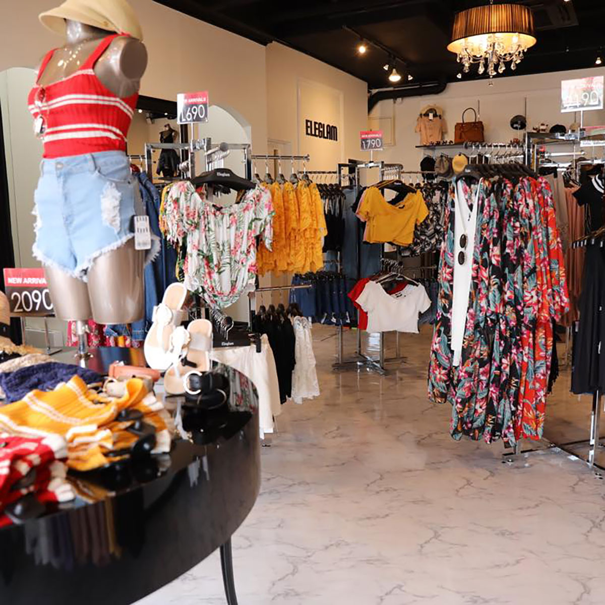 アメリカンビレッジ AMERICAN VILLAGE – 美浜タウンリゾート